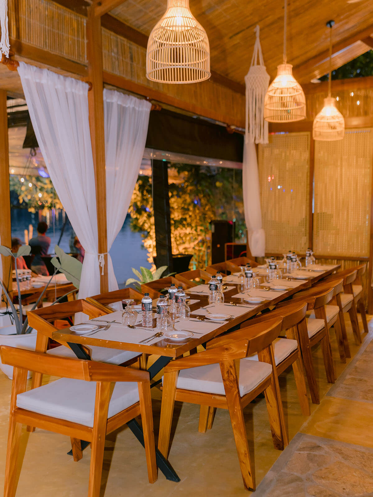 Home - White Tree Restaurant